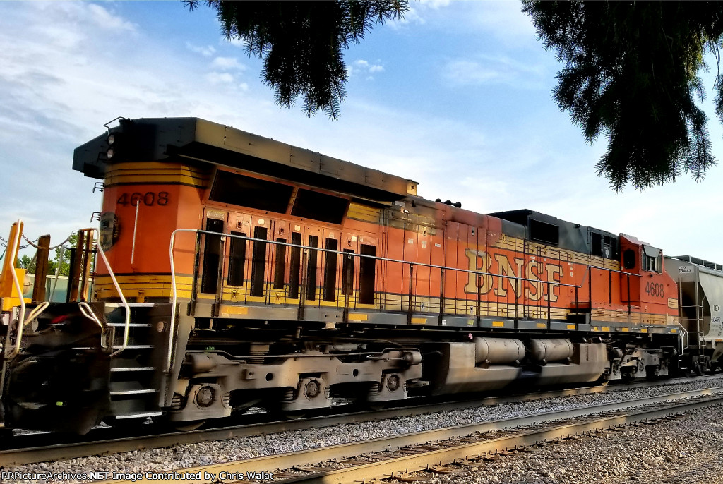 BNSF 4608 trails 2nd out on a east bound